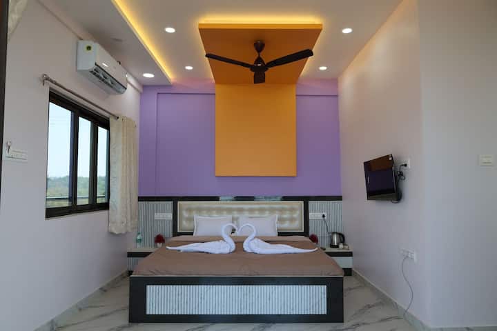 Sea Eagle Homestay- Coastal Retreat (Deluxe) - Guhagar