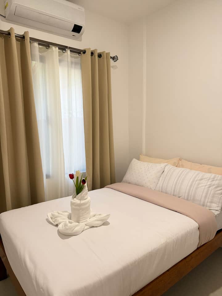 Modern 2br Apartment With Parking Near Airport - Puerto Princesa