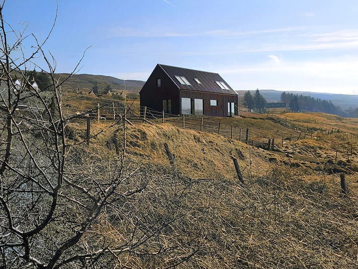 Blakkr House - Luxury Retreat - New For April 2026 - Dunvegan