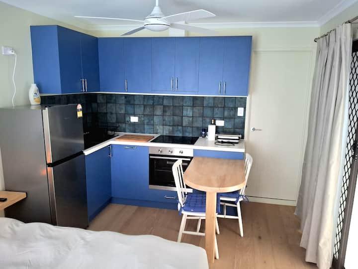 Cozy Luxe Studio In Robertson - Brisbane