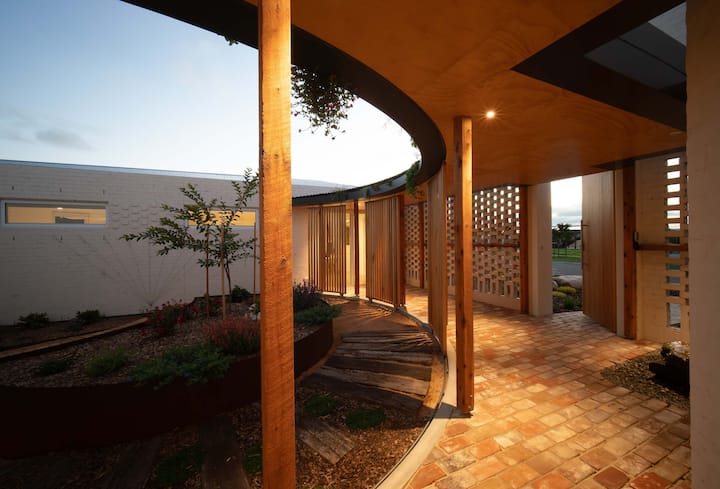 Premium | Unique | Couples Retreat - Hindmarsh Island