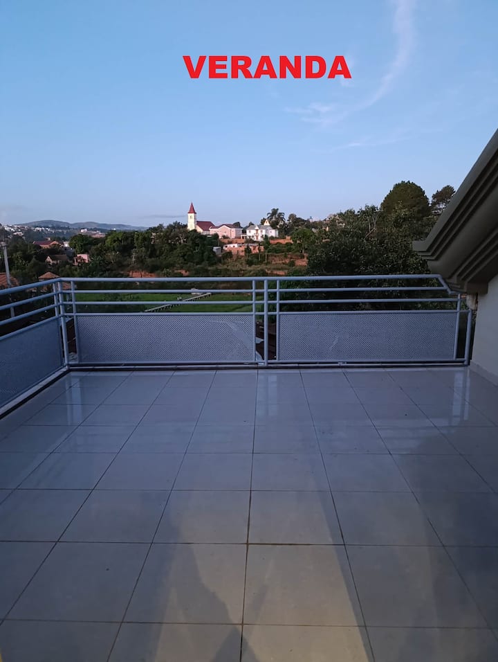 Villa Emlujo- Appart. à L'étage- 6pers Max- 36€/nt - Antananarivo