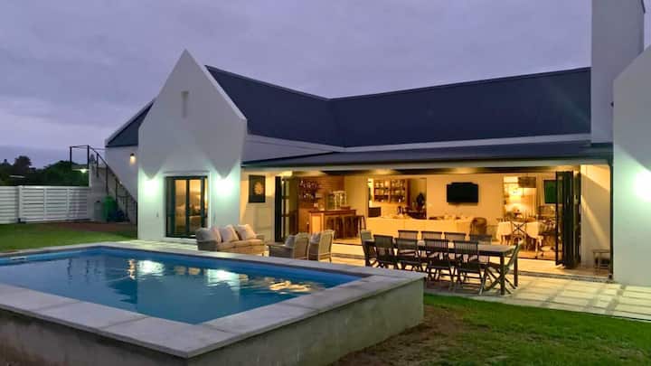 Beautiful Village Homewalk To Shops, Beach & More - Saint Francis Bay
