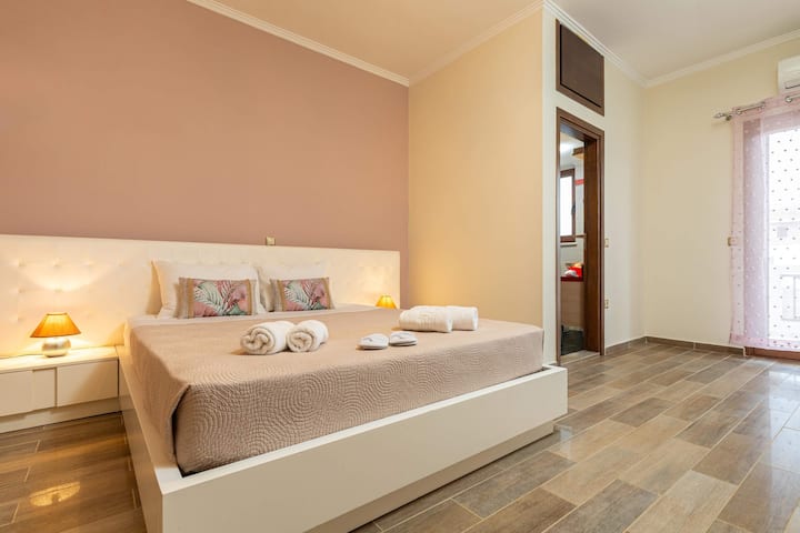 Golden Coast Residence No1 - Chania