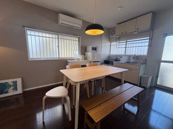 【天神・博多観光の拠点に最適】七隈駅6分 | 広々した一軒家でゆっくりとした旅を Cabin77 - Fukuoka