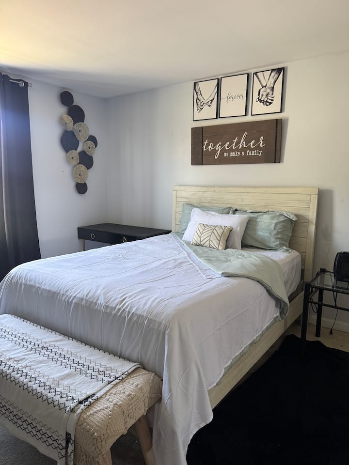 Luxury Getaway Rare Philly Gem - Home Sweet Home - Chester, PA