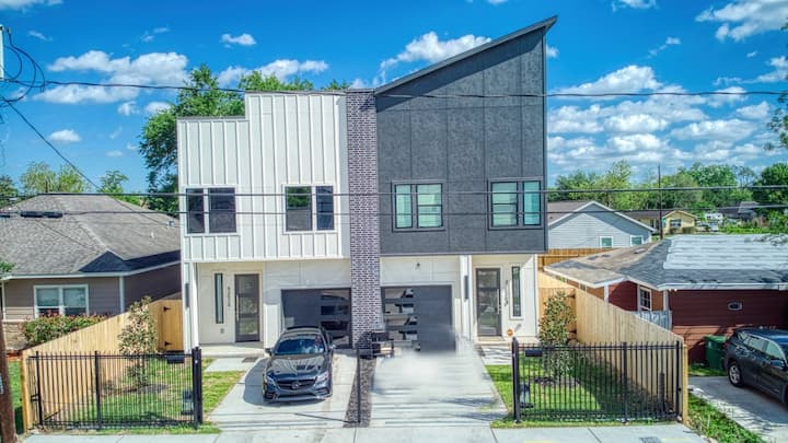 Stunning- 4br House - South Park - Houston