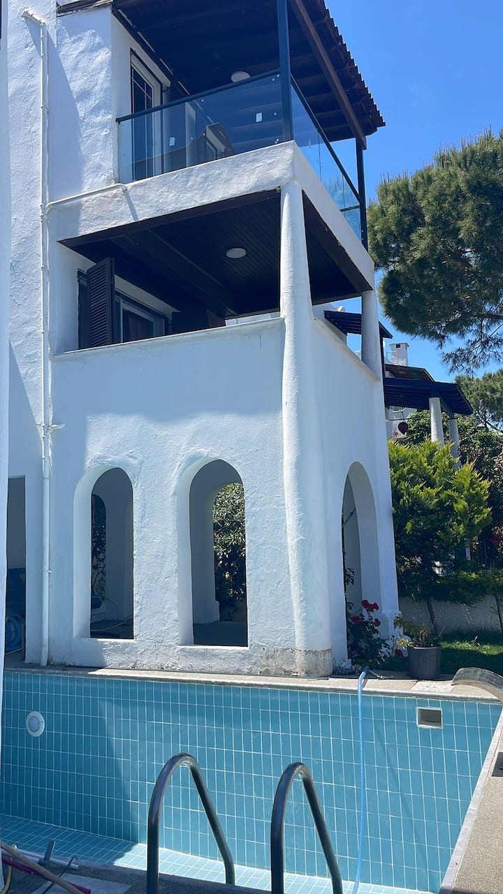 Kapanmaz Deniz Manzaralı Aile Tatil Evi - Kıyıkışlacık