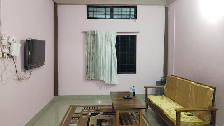 Budget Homestay 
Clean Rooms & Great Service - Pasighat