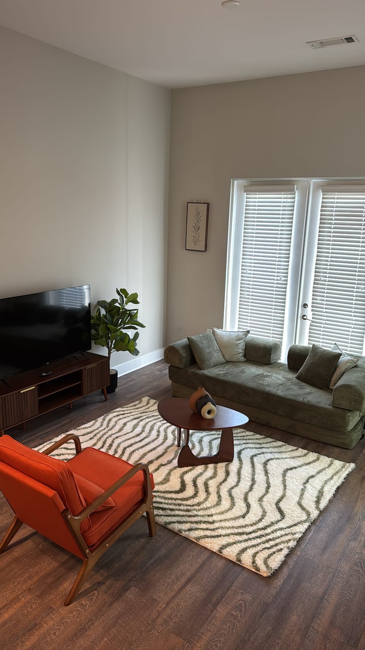 His Grace Contemporary Living In Truist Park - Marietta, GA