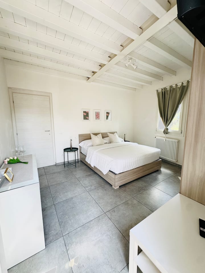 Bilocale Vicino Al Centro, Giardino E Parcheggio - Módena