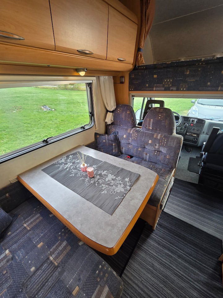 Cozy Motorhome Stay In Lofoten - Laukvika