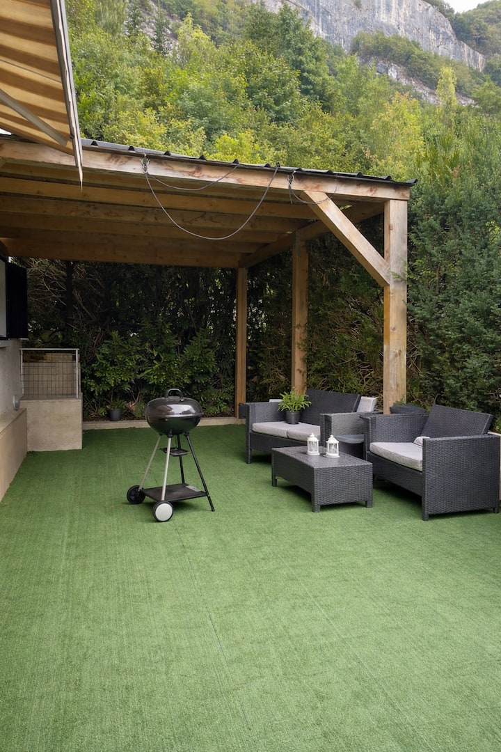 Chambre Dans Petit Maison - Saint-Julien-en-Genevois