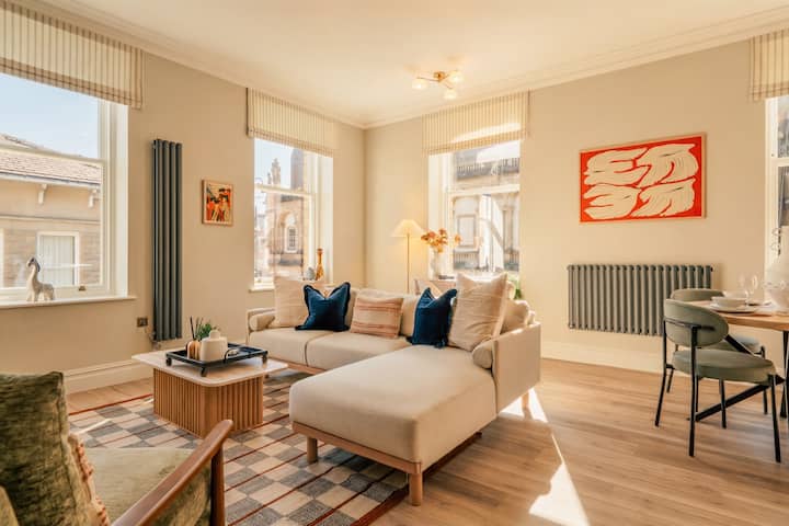Beautifully Designed Central Harrogate 2 Bed Apt - Harrogate