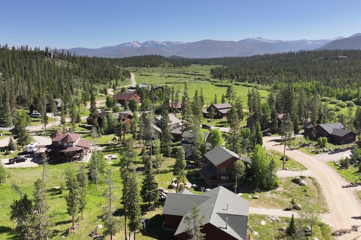 Cabin Getaway With Lots Of Amenities, 3 Bedrooms, - Grand Lake, CO