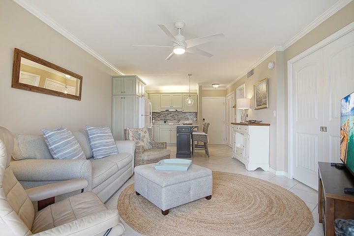 Newly Remodled! A Coastal Retreat! - Fort Pierce, FL