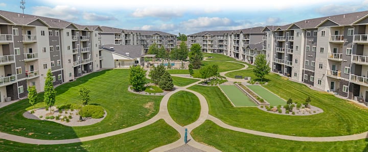 Pleasant Getaway! 2 Bdrm-2bath W/ So Many Extras! - Good Earth State Park, Sioux Falls