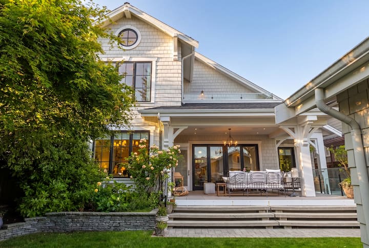 Ambleside Estate - Whole Home - Spacious New - West Vancouver