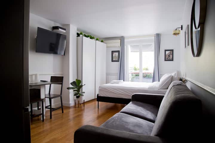 Nice Renovated Ac Studio In Saint Germain - Paris