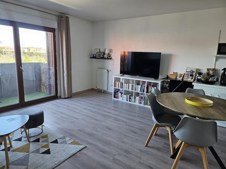 Appartement Lumineux Avec Balcon - Stade De France - Saint-Denis, France