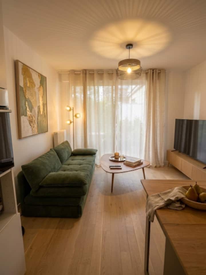 T2 Neuf & Climatisé - Terrasse - 10 Min Paris - Clamart