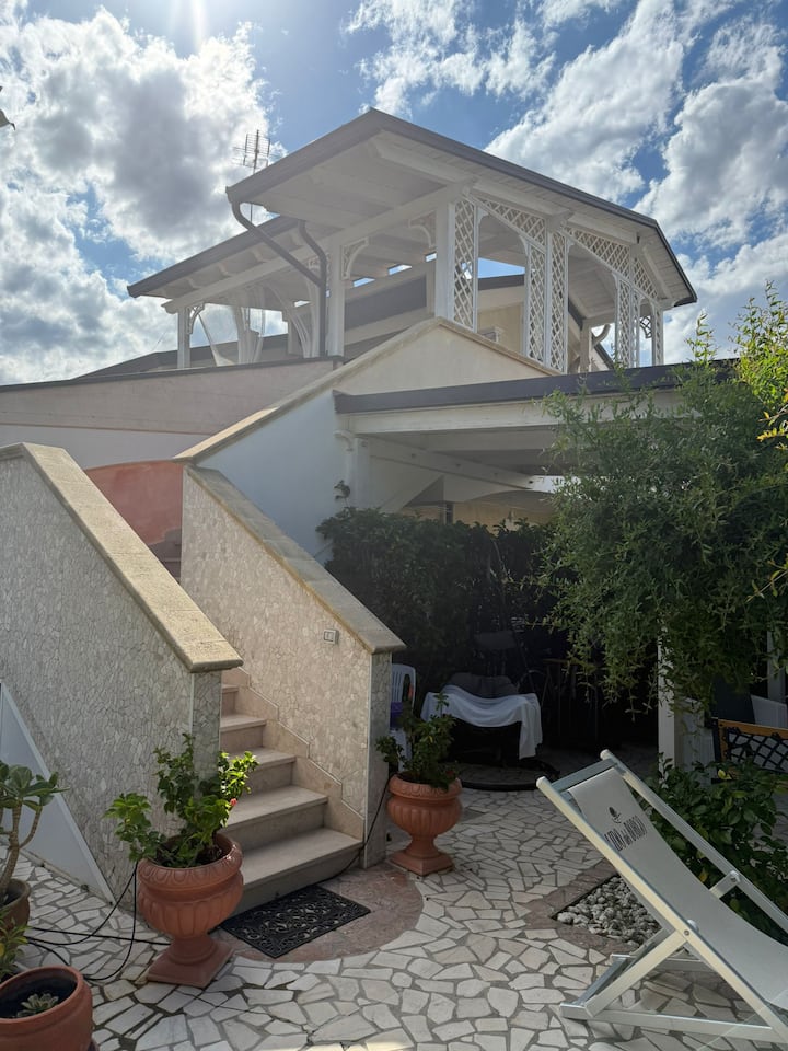 Villetta Autonoma In Zona Servita Vicino Al Mare - Policoro