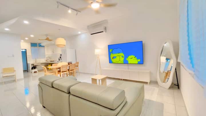 Casa Muji 4br New House|75”tv|wi-fi|cuckoo|netflix - Singapore Changi Airport (SIN)