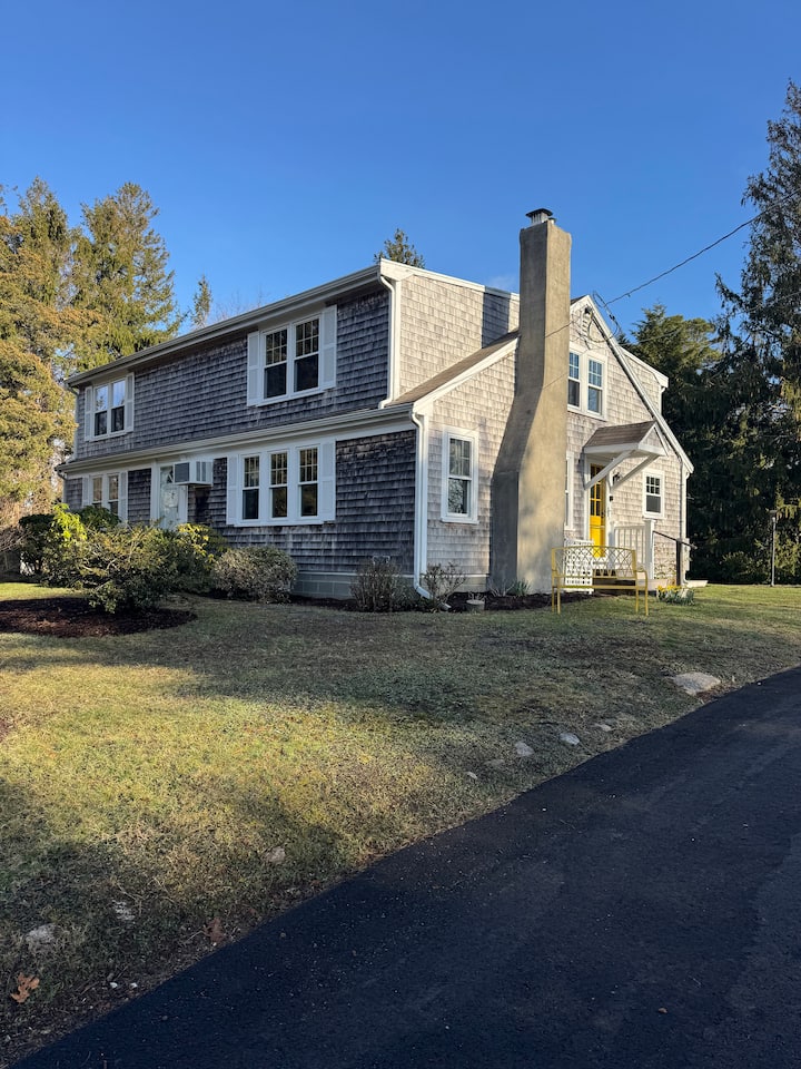 “Pine Acres” Home In Dennis 1/4 Mile To Beaches - Dennis, MA