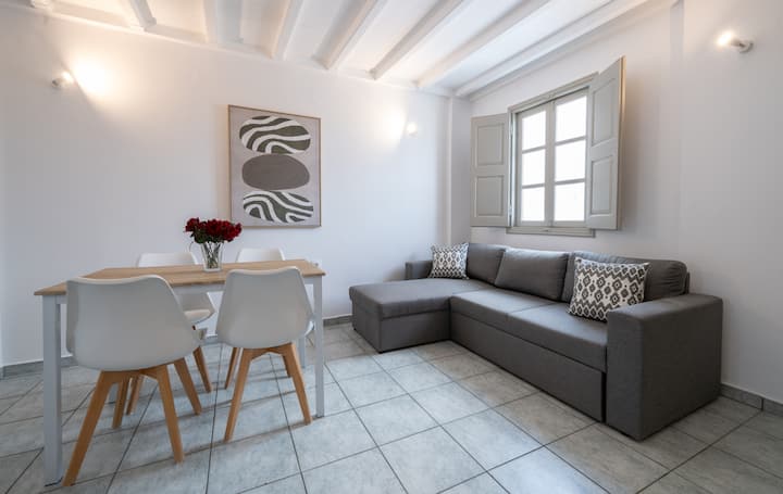 Oia's Square Residence - Oia