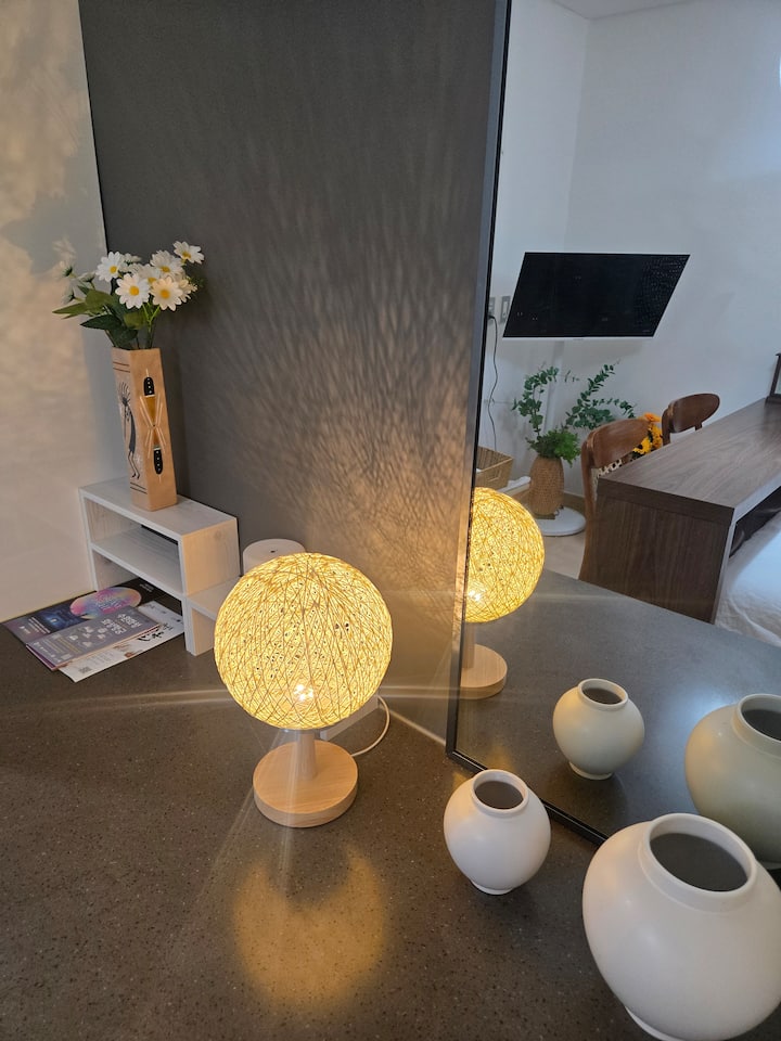 수원역 도보2분/아늑한 감성숙소#수원로데오거리#행궁동#수원화성#스타필드#Ak플라자#암막커튼 - South Korea