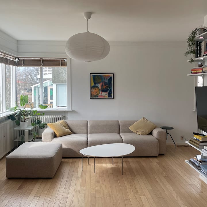 Bright, Charming, Well Located House With Garden - Reykjavik
