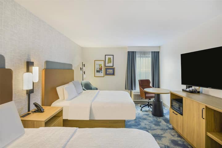 2 Rooms W/ Free Breakfast | Onsite Seasonal Pool - Huntsville, AL