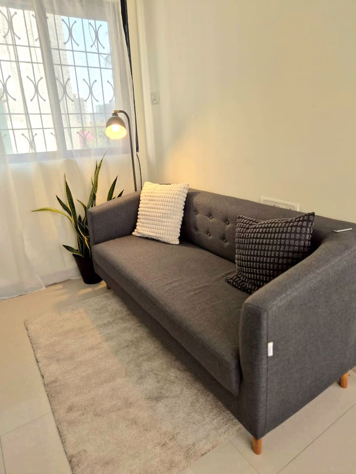 Prime Bandra West Stay | Modern 2br Near Seaside - Mumbai