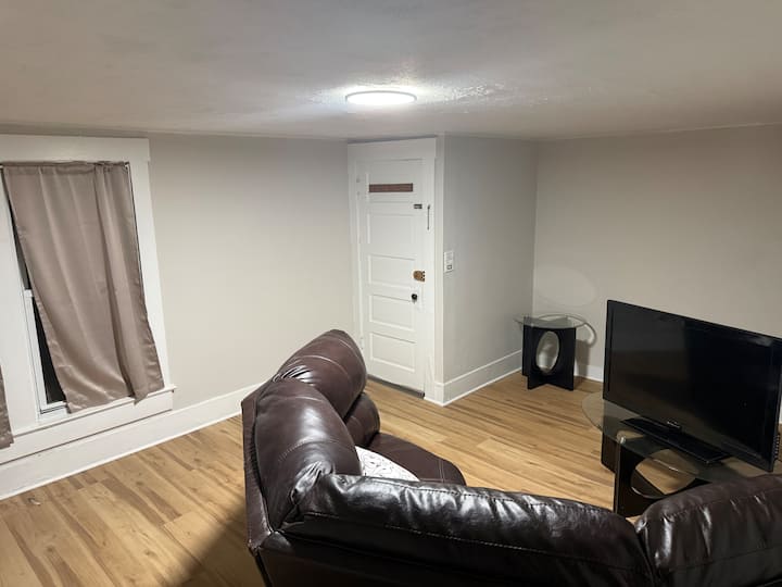 Cozy 3 Bedroom Stay W/ Balcony • Convenient - Syracuse, NY