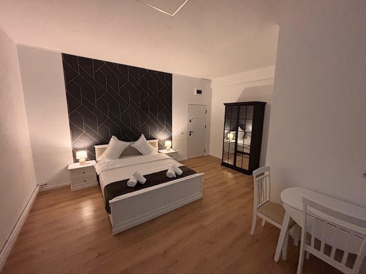Stadium Side Rooms - Craiova
