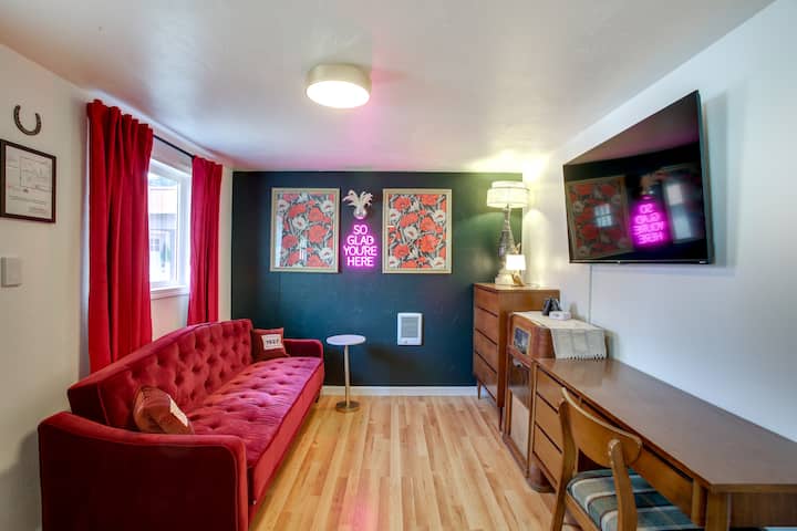 Quick Hospital Commute! Spokane Apt W/ Workspace - Spokane, WA