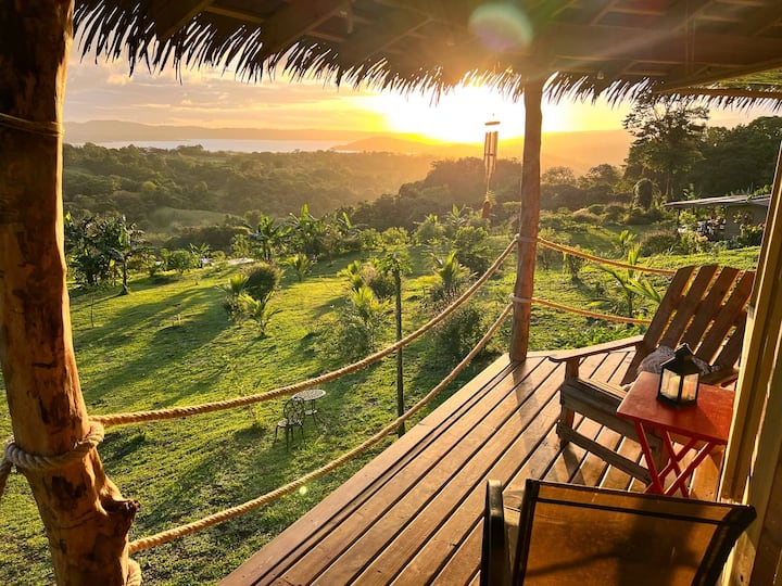 Beautiful Eco Casita Overlooking Lake Arenal - Costa Rica