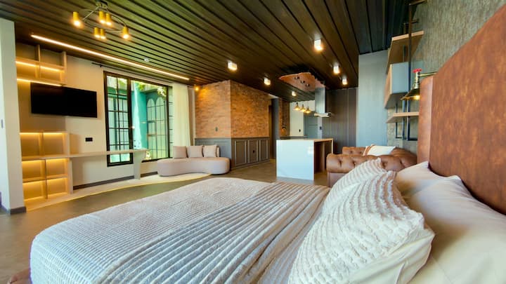 Suite Ferrocarril - Plaza Aurora - Chimborazo