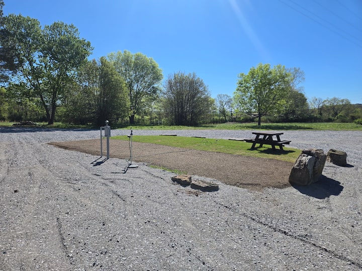 Lake Sequoyah Rv Site #3 - Fayetteville, AR