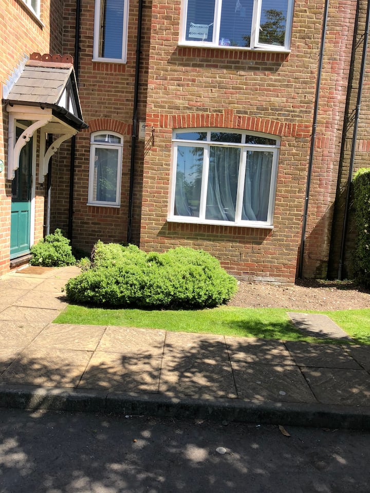 Modern Open Plan City Centre Apartment - Saint Albans