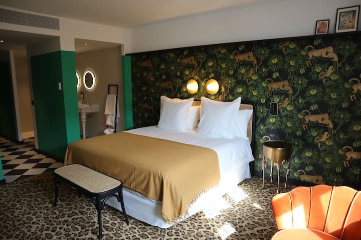 Hotel Divino · Hab Doble Superior Con Estilo - Figueres