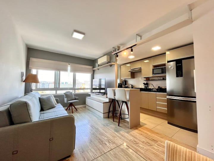 Alto Padrão Menino Deus - Suíte/academia/garagem - Porto Alegre