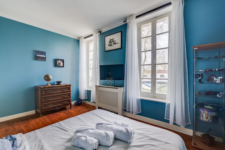 4 - Chambre Bleu - Sdb Dans Le Couloir - Nailloux
