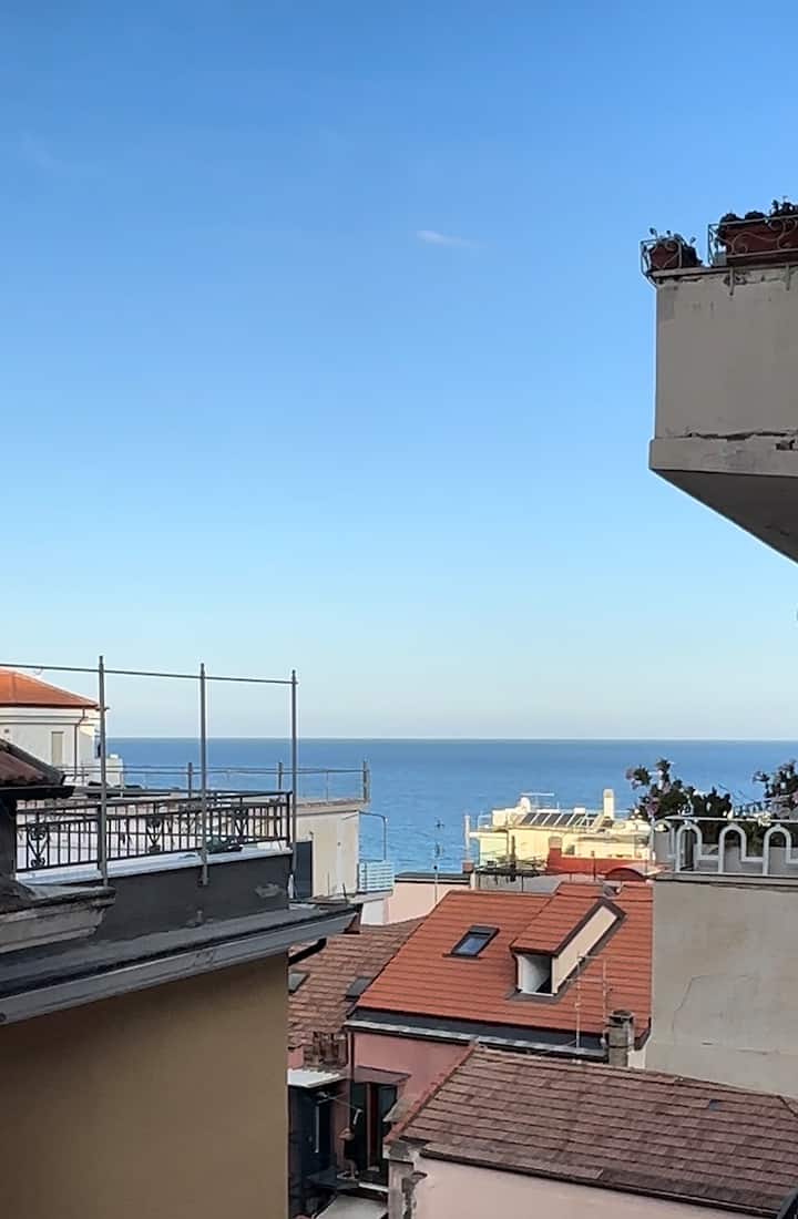 Nuovo Semi Attico Borgo Coscia By Four Holiday - Alassio