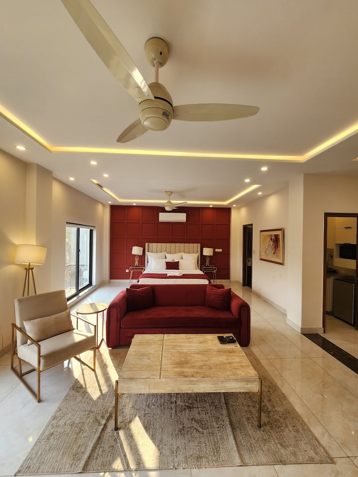 Red Velvet 1bhk Apt/qayyam/netflix/gulberg/lahore - Lahore