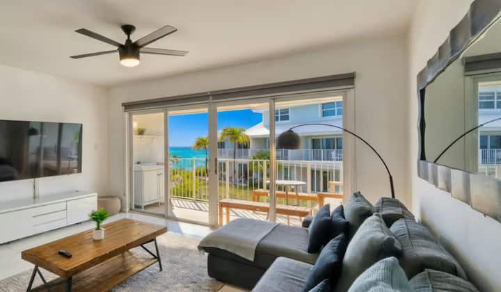 7mile Sweeping Sunset Views, Steps To Sand & Sea - Cayman Islands