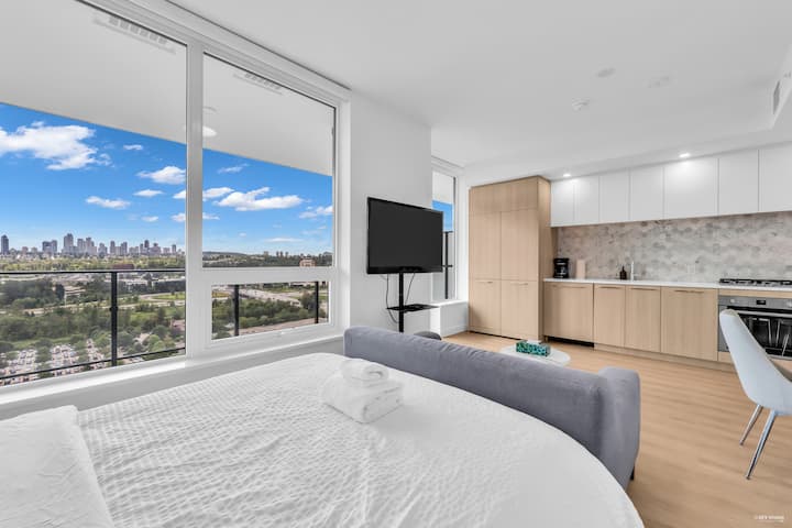 Highraise 1b Studio/brentwood - Burnaby