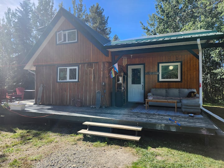Takhini Homestead Cabin - Yukon