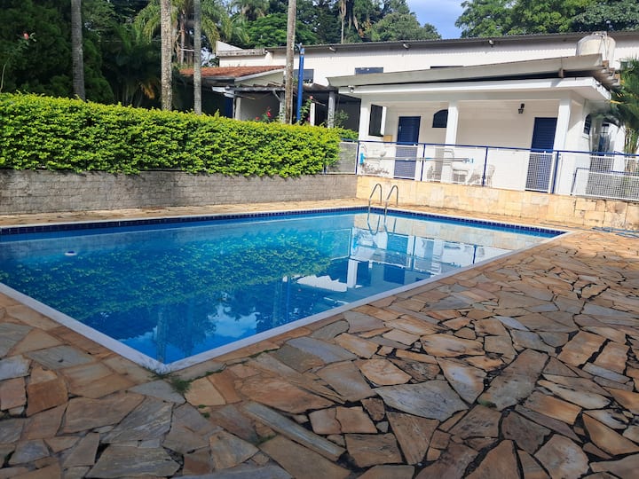 Chácara Para Lazer Com Piscina - Vinhedo