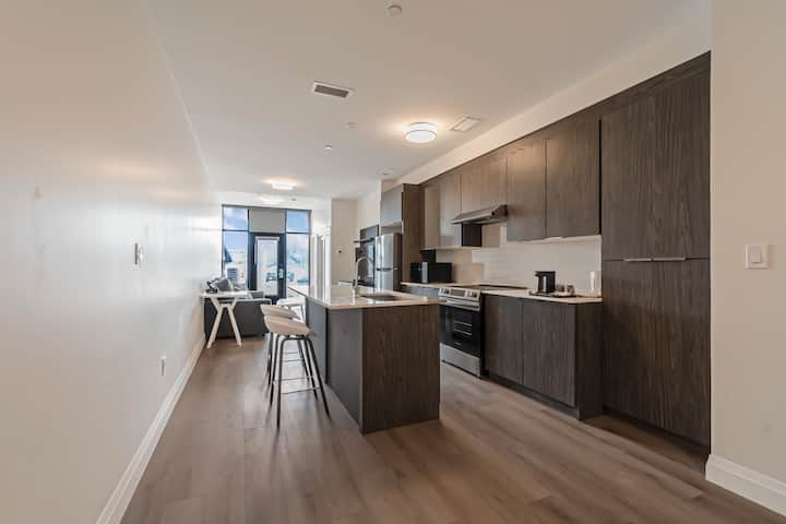 Modern Fully Furnished 1 Bedroom Apartment Unit 2 - Pickering